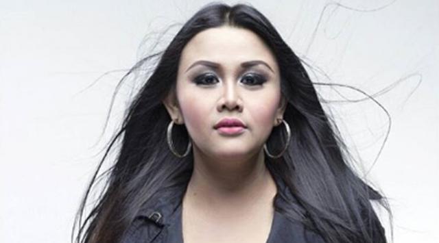 Profil dan Biodata Tia AFI - Biodata Artis Terbaru Terlengkap