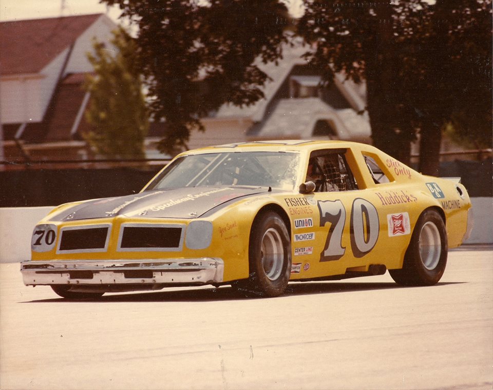 Midwest Racing Archives: 1980 - Ruttman Defeats Wallace’s Red Car