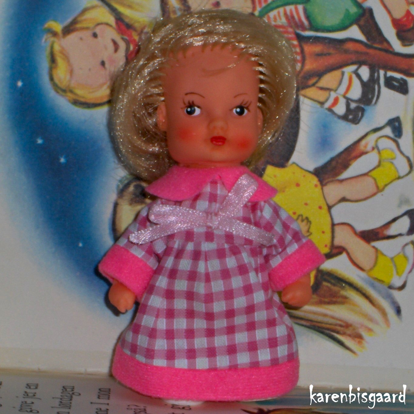 Karen`s Vintage Dolls Photography.: Ari dolls with hair 11 cm high ...