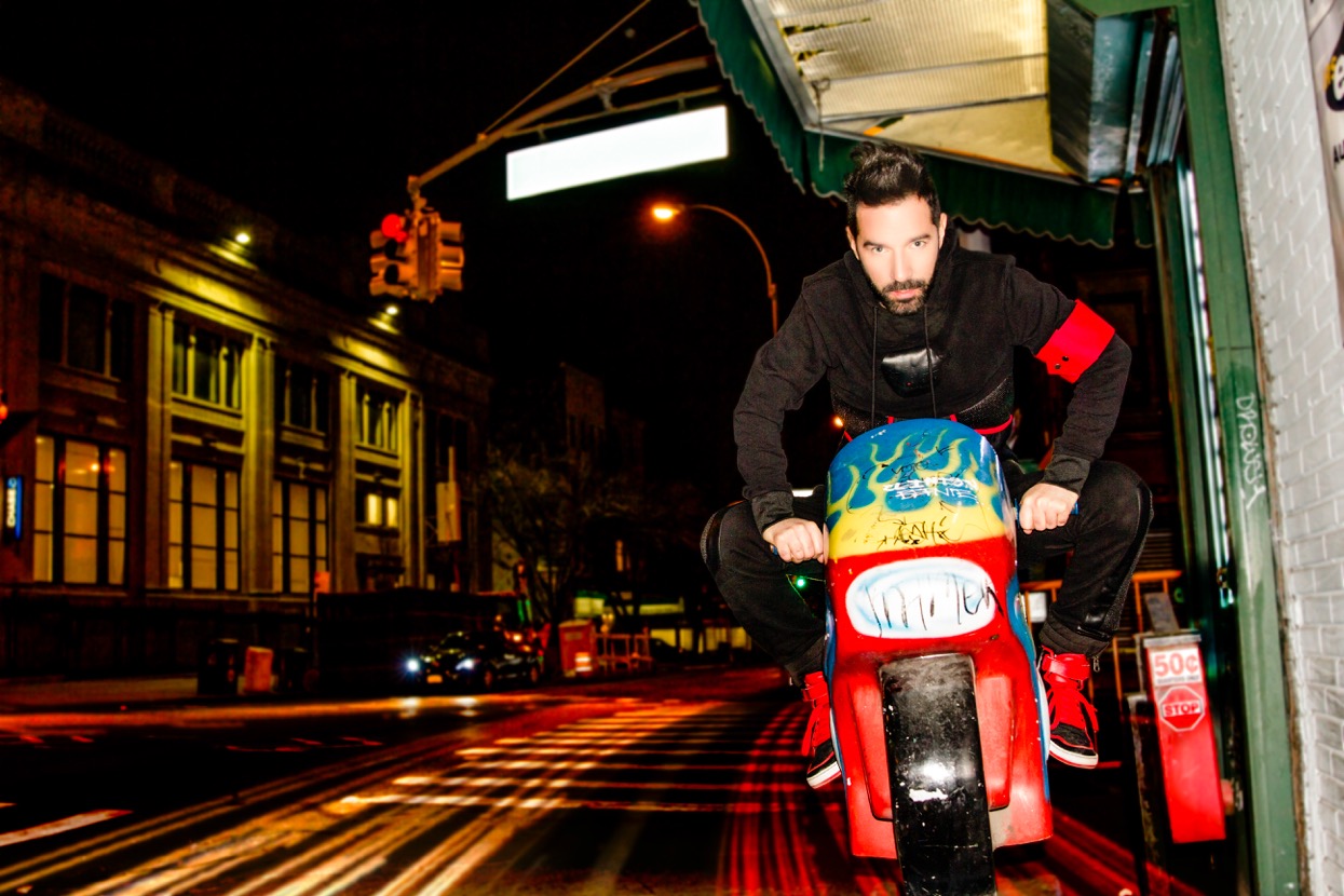 Entertain Me By Michael Shinafelt: Out & "So Happy" Jason Walker