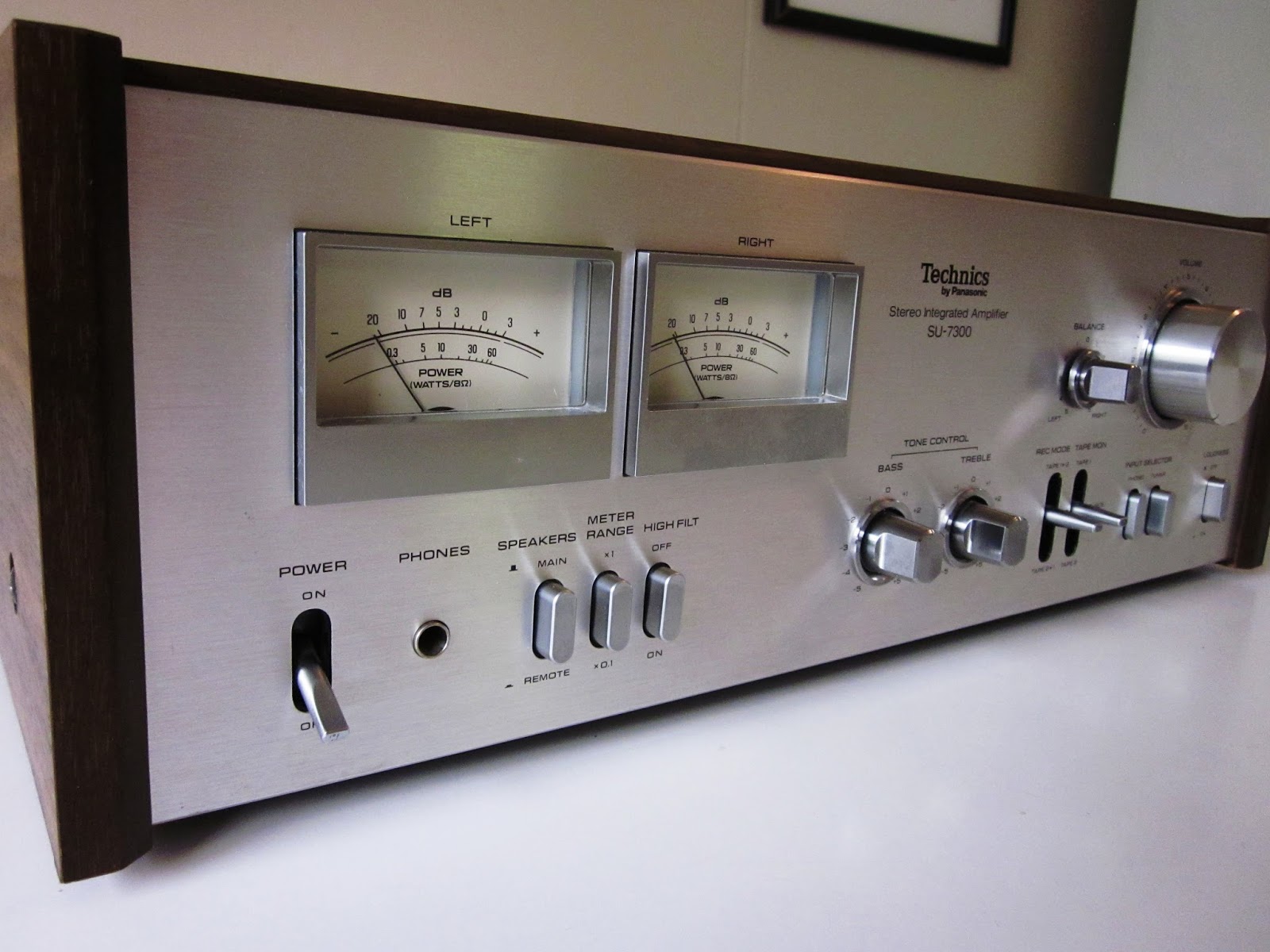 Speakerholic: Technics SU-7300 Integrated Amplifier