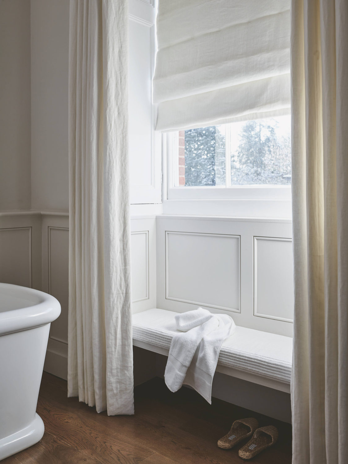 For the love of white- Chrissie Rucker's amazing house in the English ...