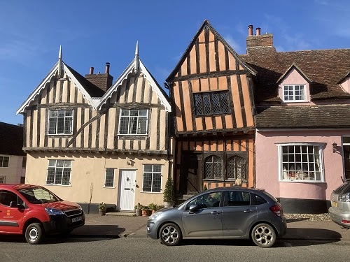 Phil's Workbench: Warehouse Wednesday: Wonky building - for real