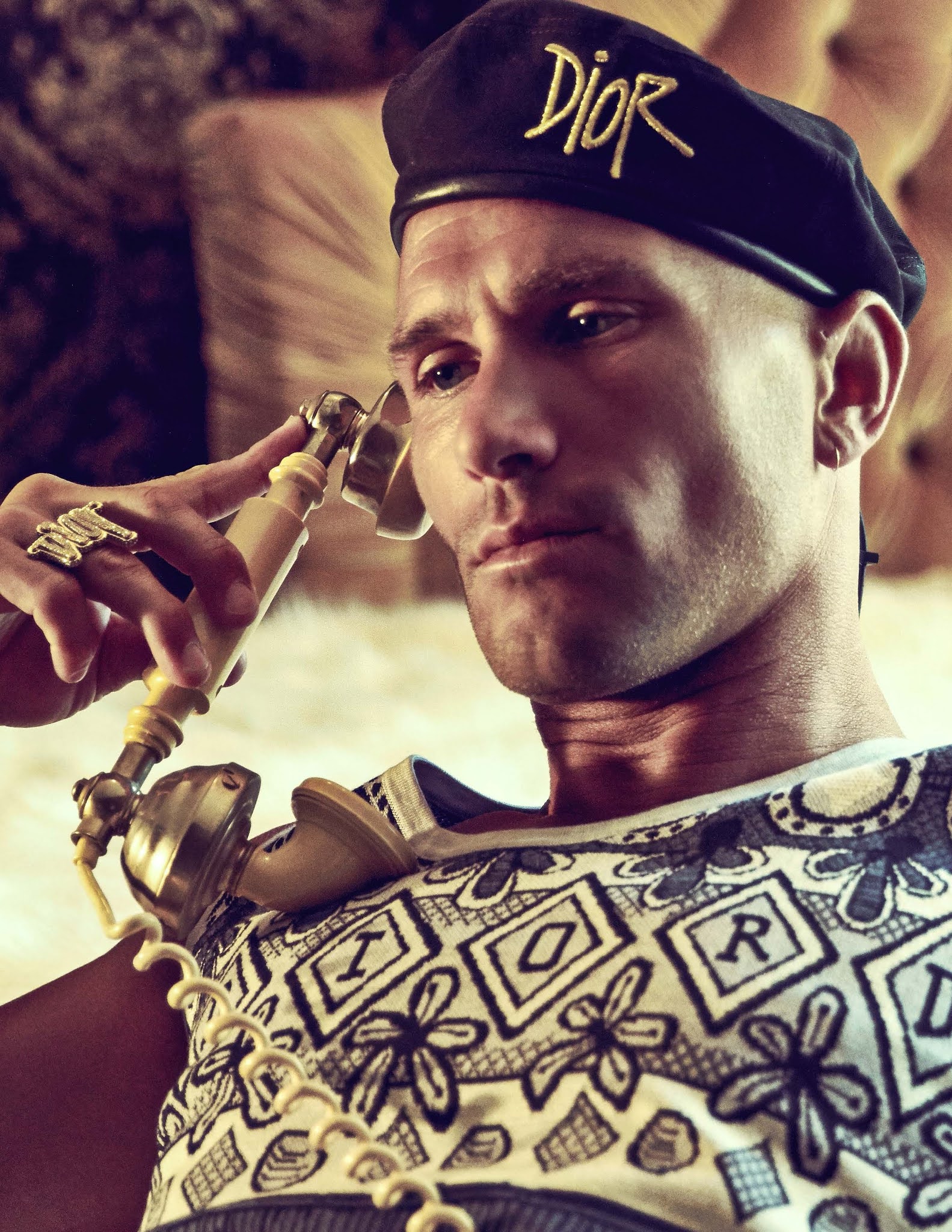 Solitude: Tyler Woods para Man of Metropolis en fotos de Santiago Bisso