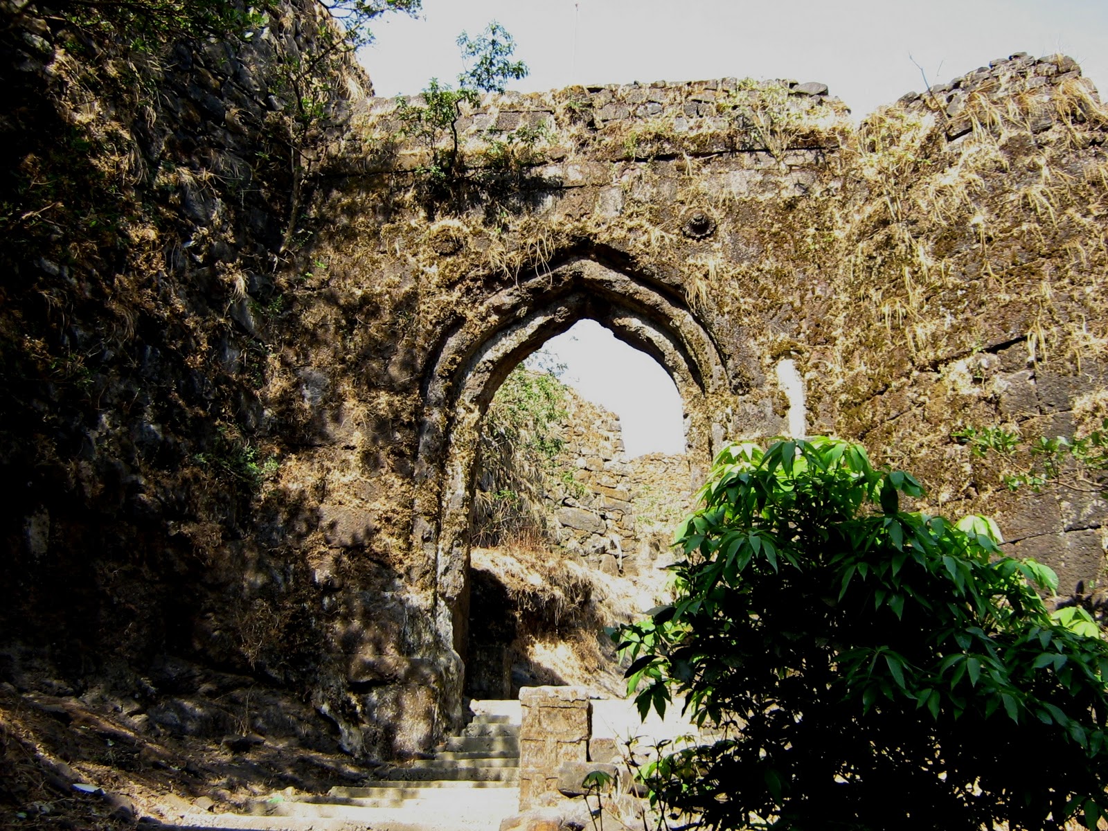 Travelz Unlimited: Visit to Fort Korigad : A Photo Feature