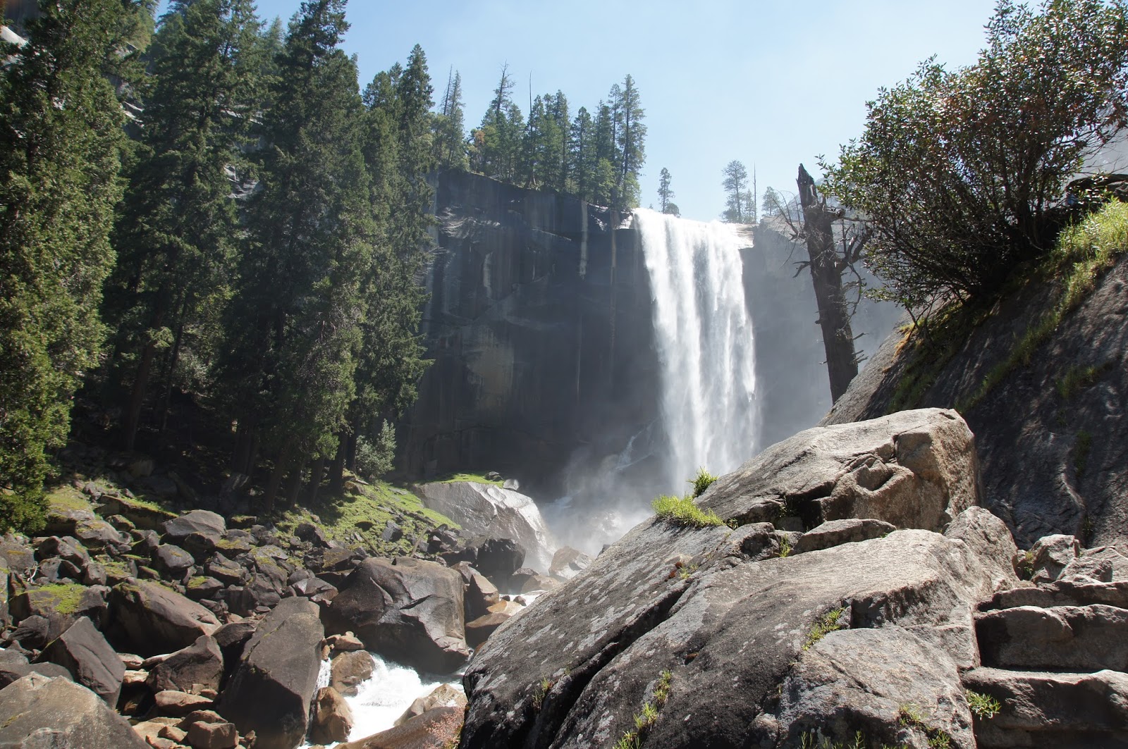 Mamma Quail Hiking California : To the Top of Vernal Fall