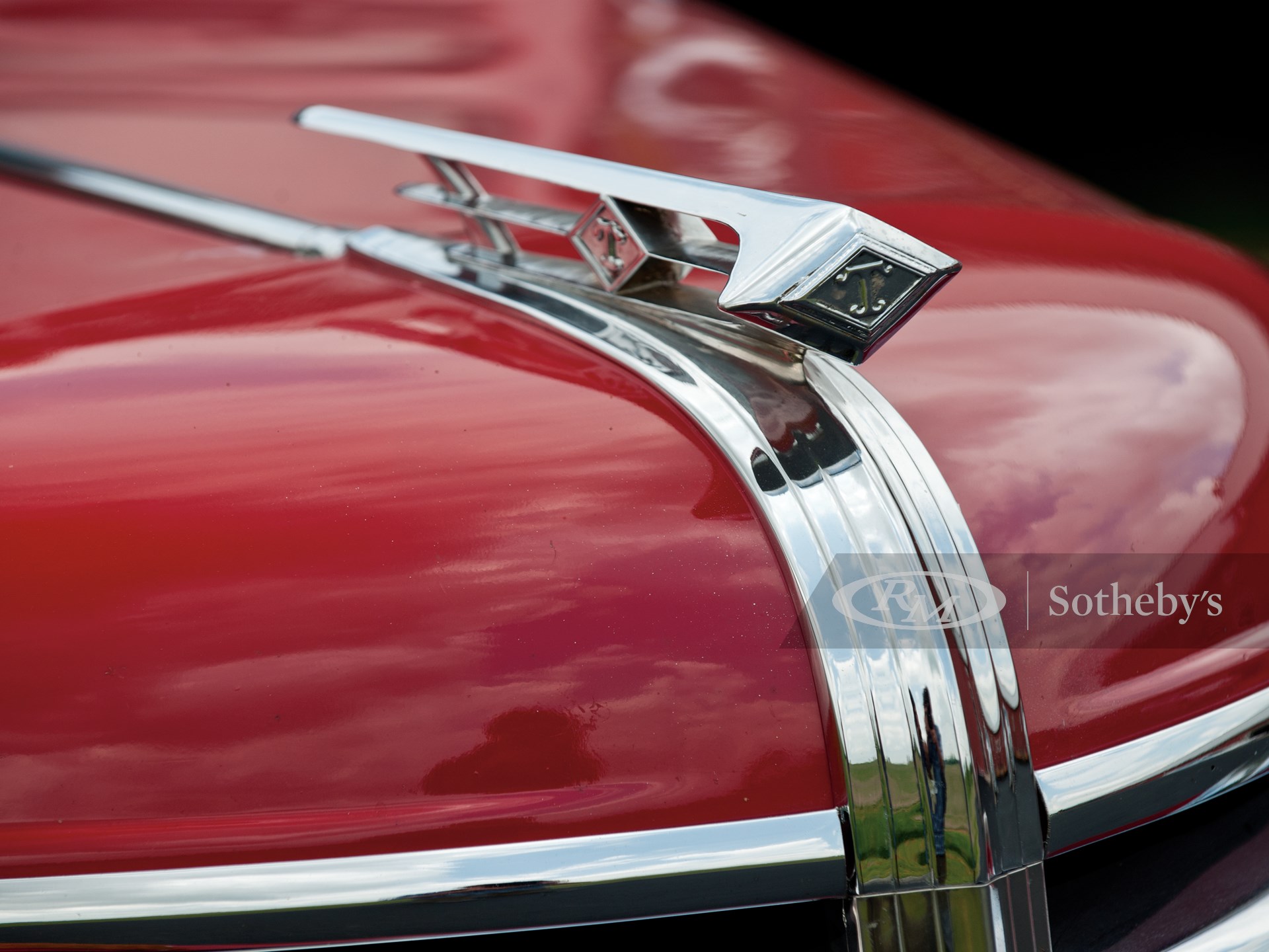 American Auto Emblems: DIAMOND T