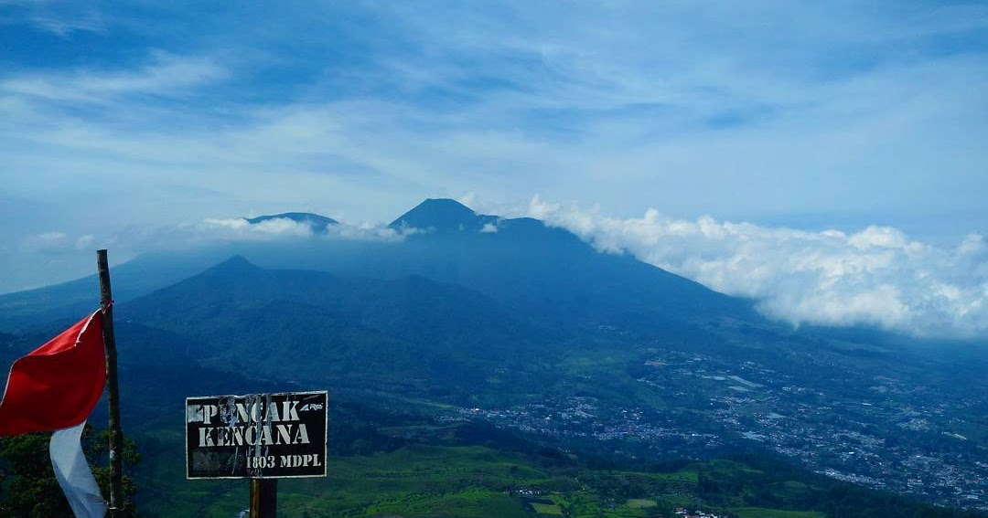PENDAKIAN GUNUNG KENCANA YANG MENCEKAM!