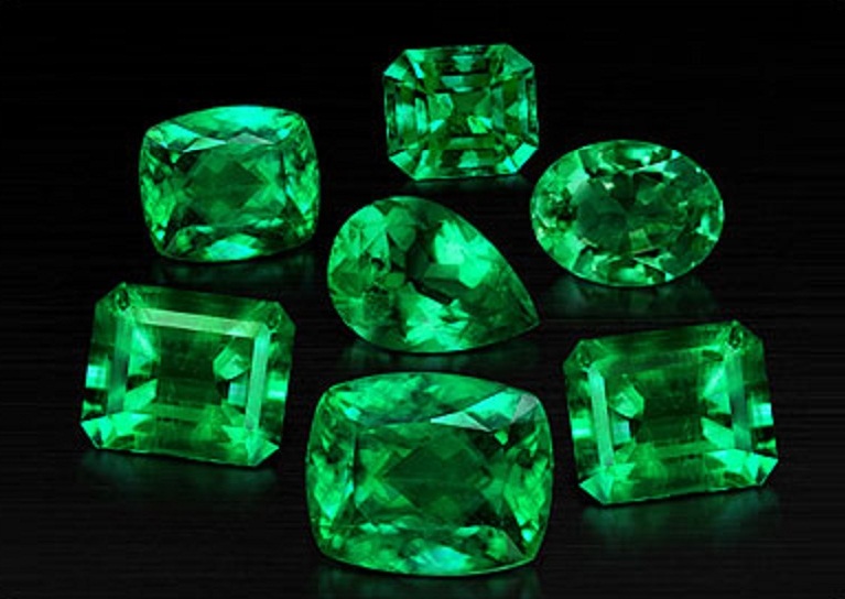 Buying Guide of Natural Emerald Gemstone Beads Online