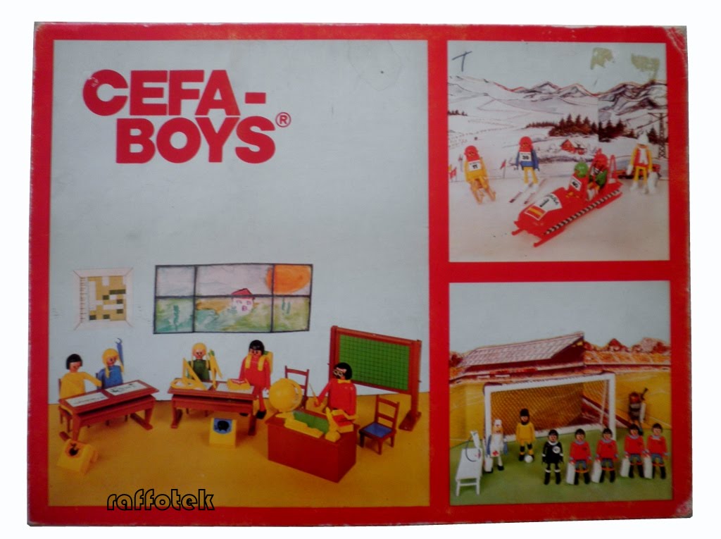 raffotek el famobil disperso... y su anárquica colección en vitrina ...