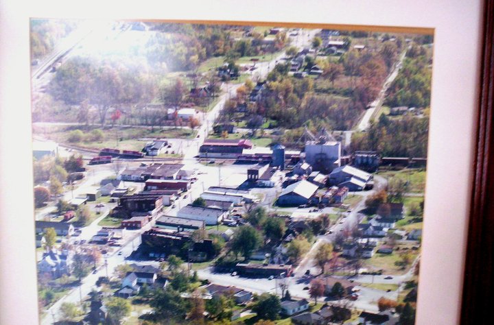 TODD-COUNTY-KENTUCKY-PICTURES-AMERICA: GUTHRIE-KENTUCKY PICTURE