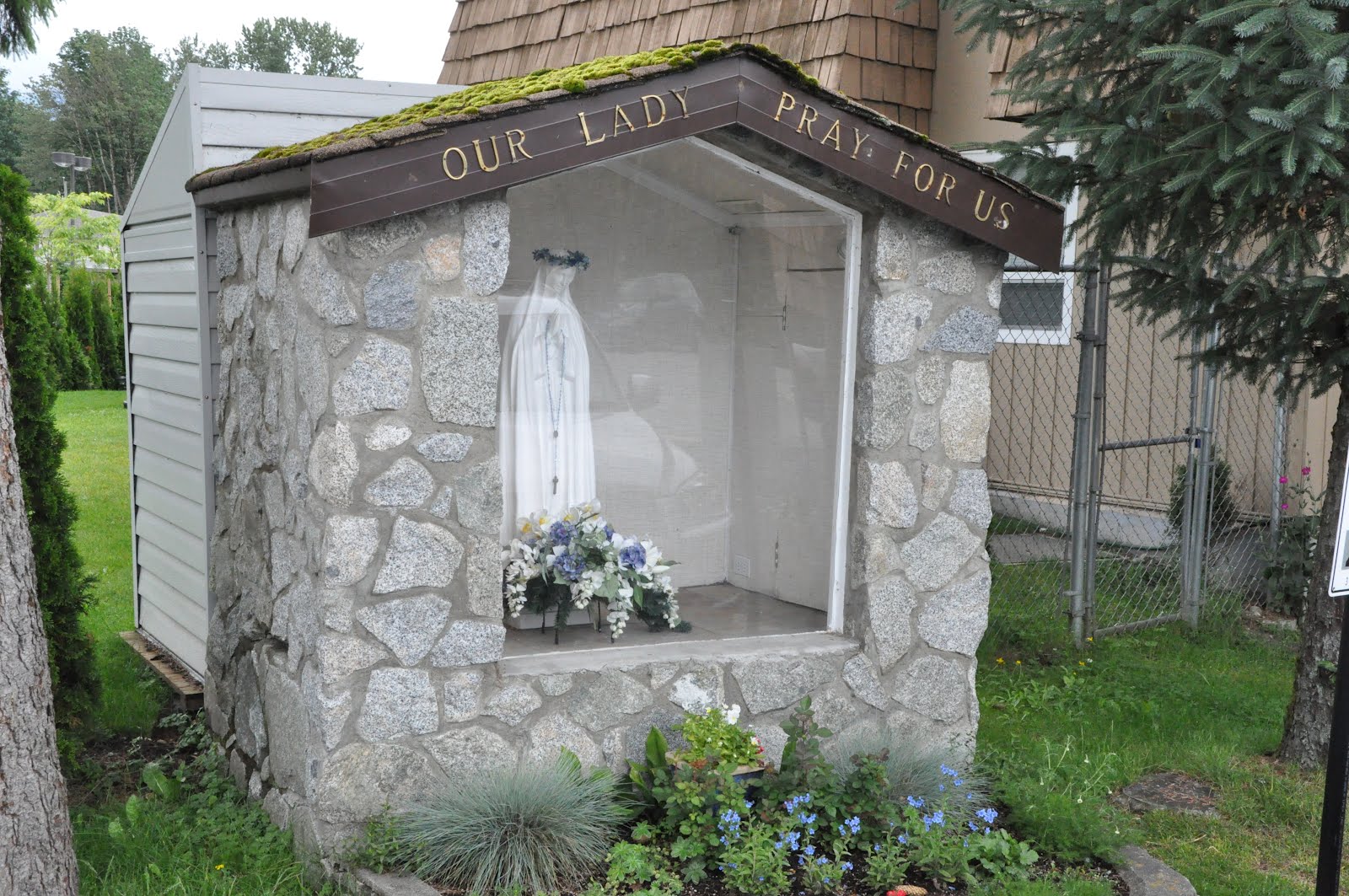 Orbis Catholicus Secundus: Outdoor Shrine in Canada