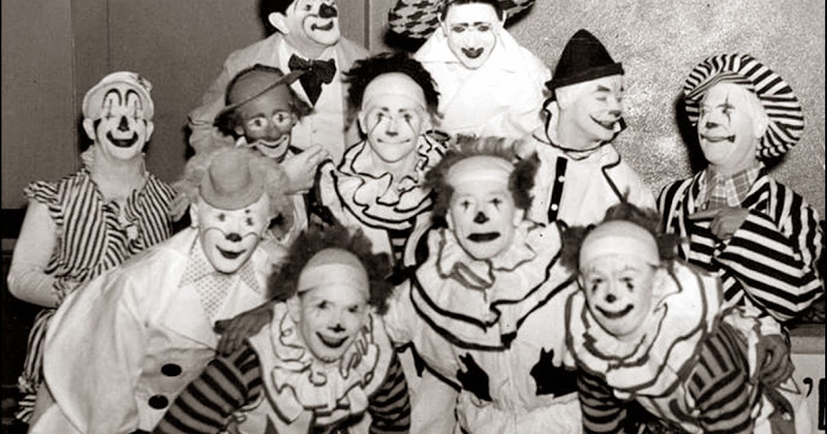 Buckles Blog: CLOWNS #8