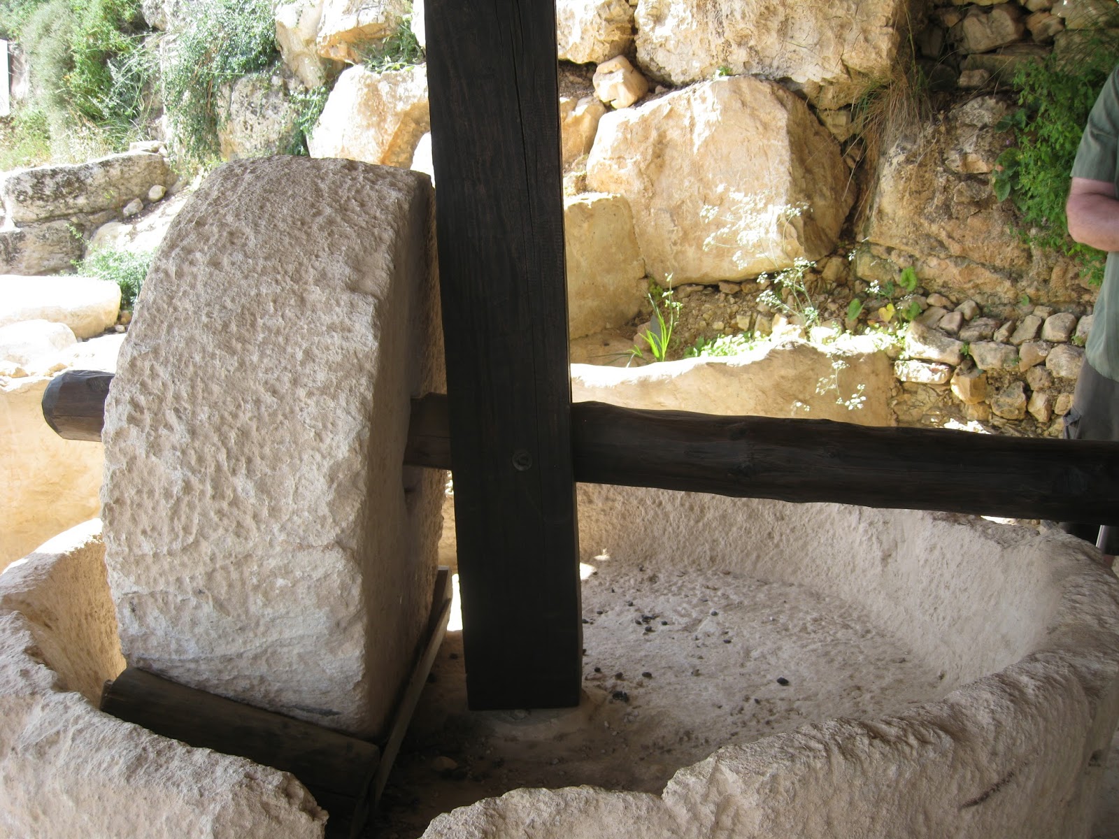 Banquet With The King: Millstone Around the Neck