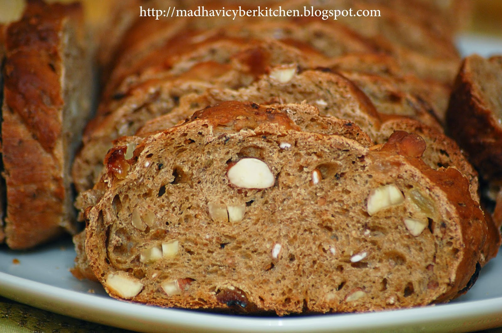 Madhavi's Cyber Kitchen: Fruit Bread