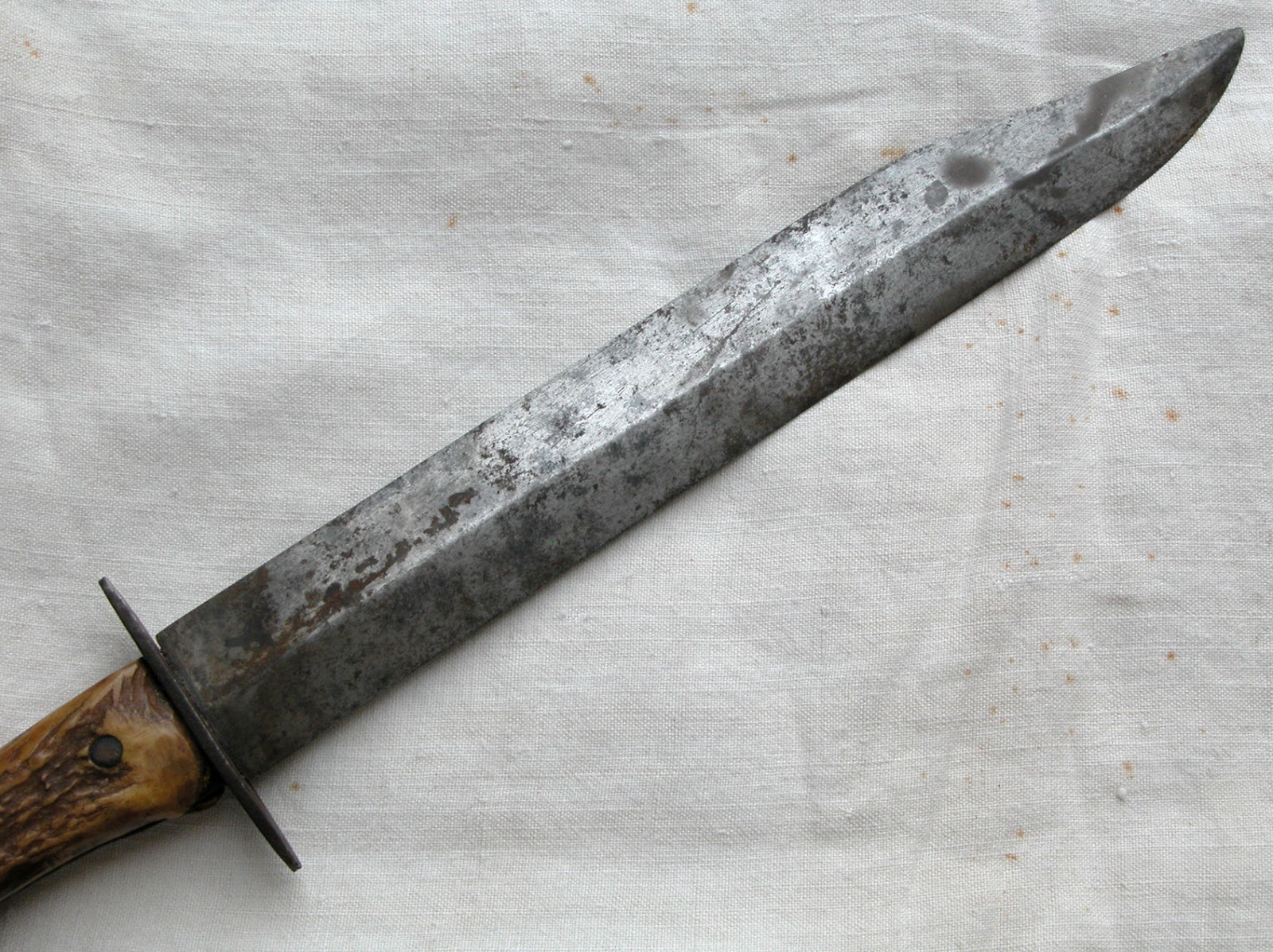 Contemporary Makers: Antique Knife