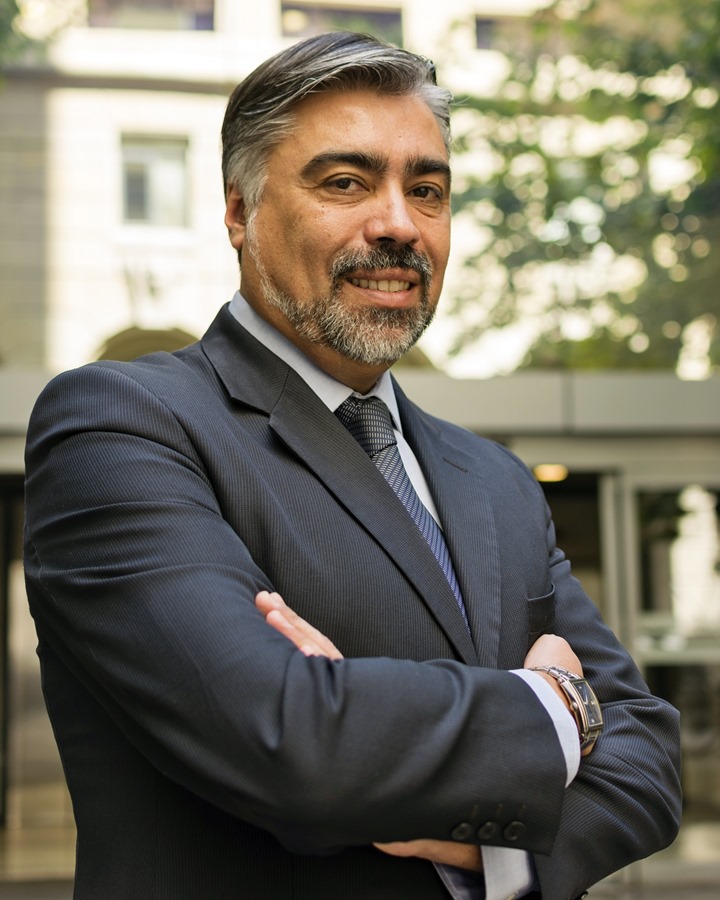 Giovanni Calderón Bassi, Agencia de Sustentabilidad y Cambio Climático ...