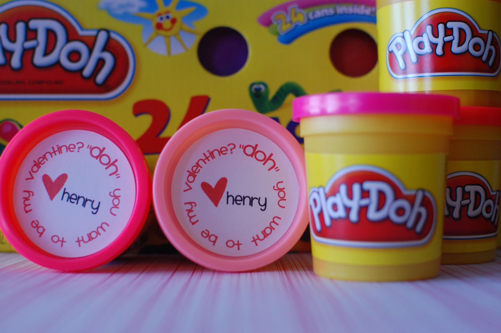 *Random Thoughts of a SUPERMOM!*: Play-Doh Valentines with Printable Labels