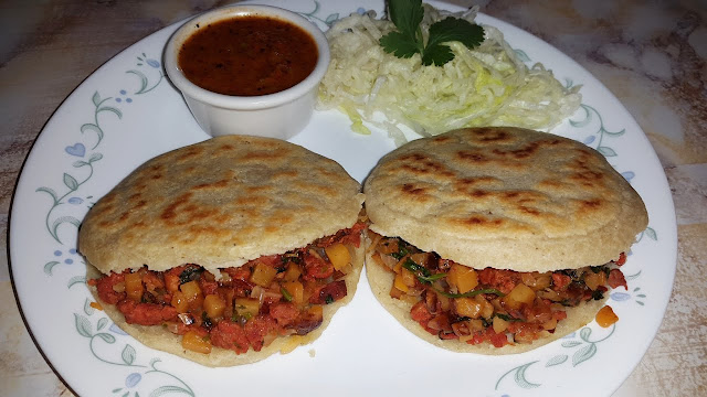 Comida Huasteca, Los Bocoles.