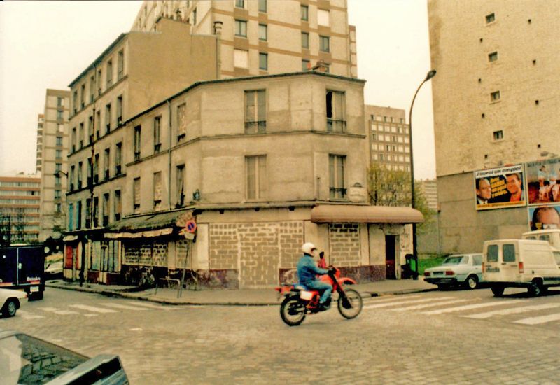 50 Fascinating Photos Capture Street Scenes of Paris in the 1980s ...