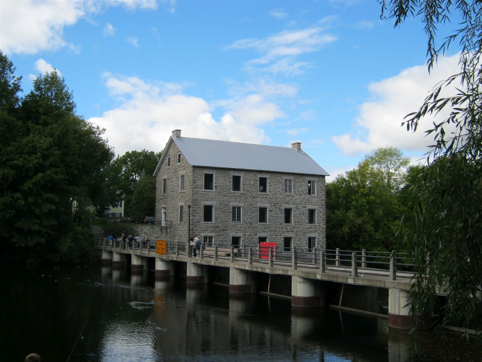 ziniania's corner: Picturesque Manotick Village