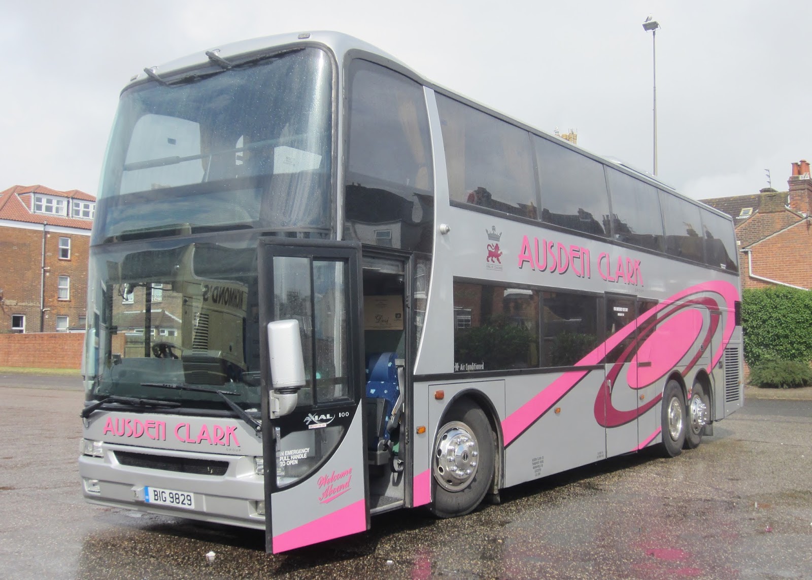 East Norfolk (& East Suffolk) Bus Blog: Triple Deckers