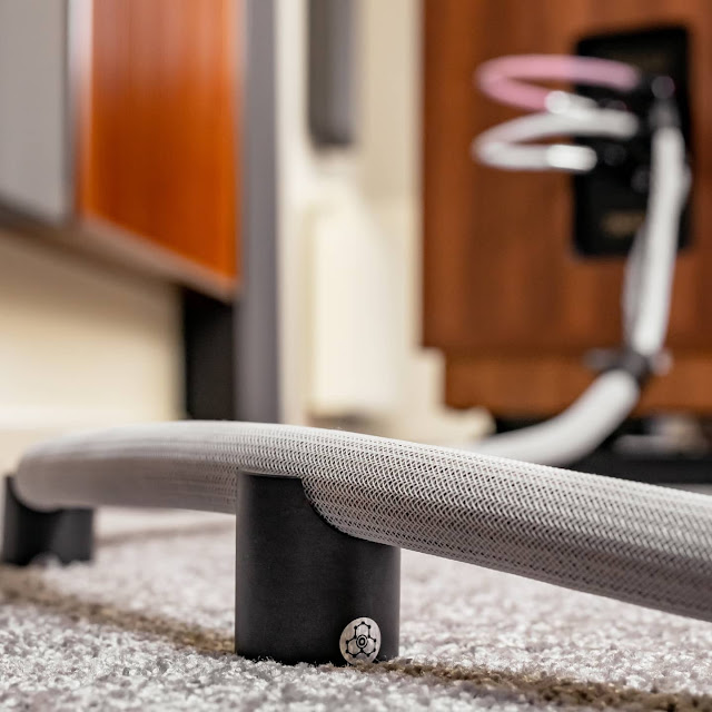 GRAPHITE AUDIO CIS-35 CABLE ISOLATION STANDS – M & S | Ultimate High ...