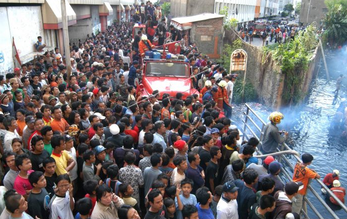 MATERI SOSIOLOGI KELAS XI BAB I B.KLASIFIKASI DAN JENIS-JENIS KELOMPOK ...