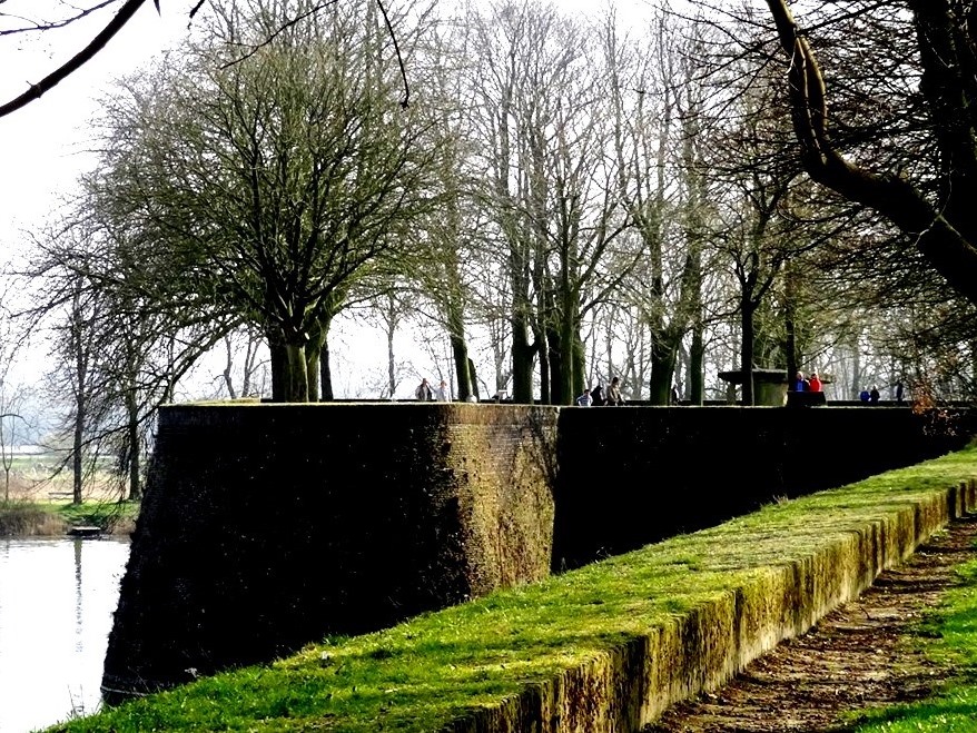 De belevenissen van Michel: BEZOEK AAN DE VESTEN IEPER