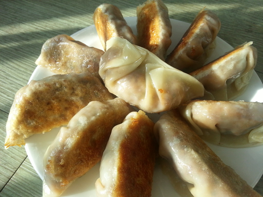[Food] Mandu (만두, Korean style dumpling) ~ peacebreeze