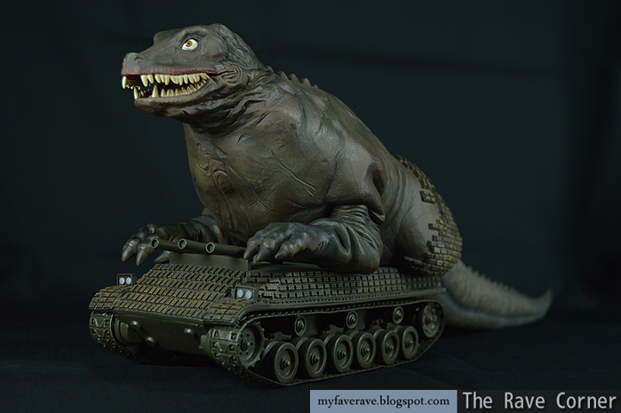 The Rave Corner: X-Plus Large Monsters Series Dinosaur Tank Shounen Ric ...