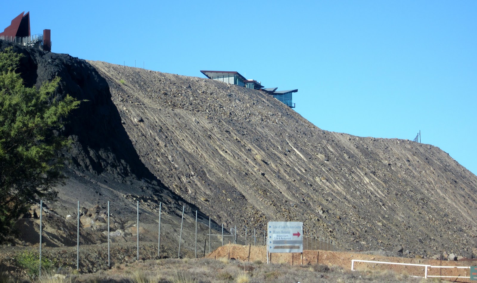 Ray's Retirement: The slag heap at Broken Hill