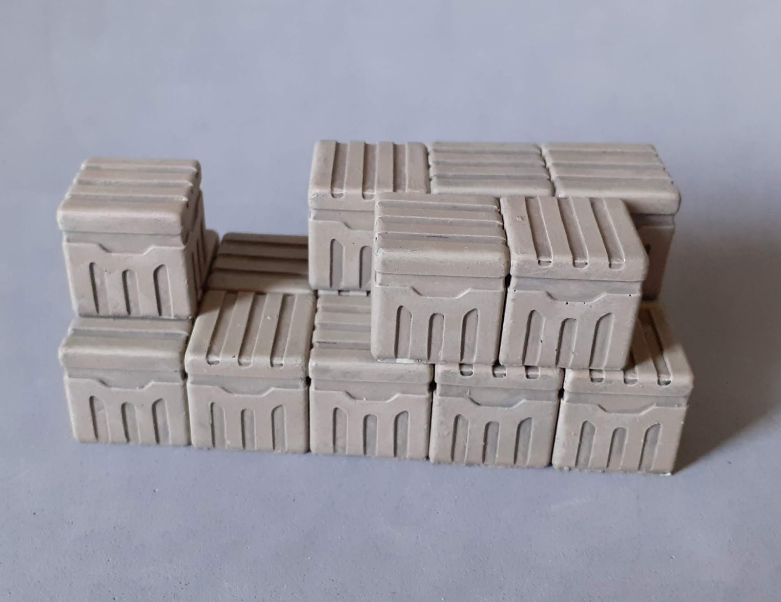 Magpie and Old Lead: Quick Crate Pile Detailing