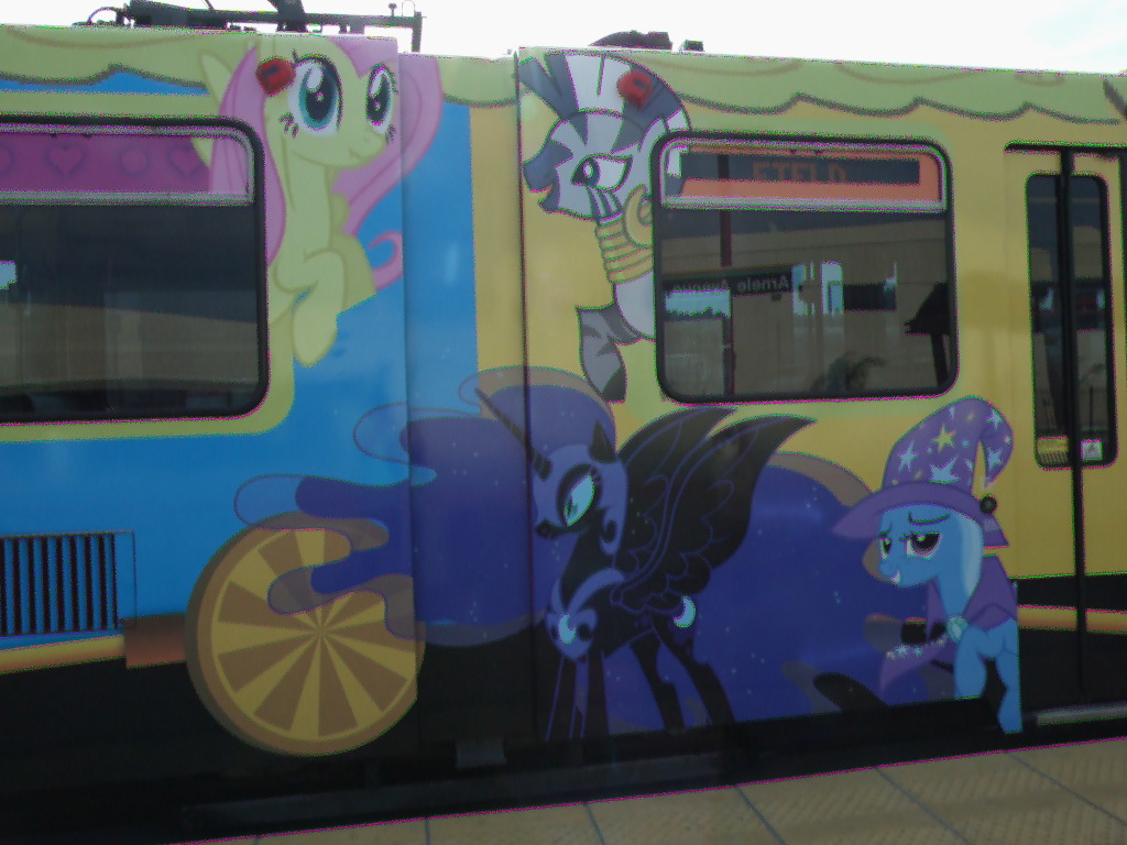 Equestria Daily - MLP Stuff!: More Shots of the Comic Con Pony Trolley