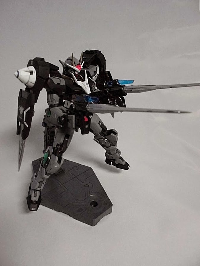 Painted Build: RG 1/144 00 Raiser "Black"