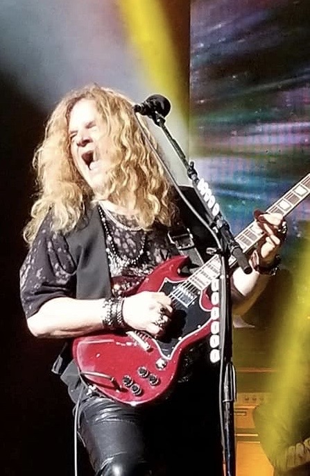 Interview with Tesla Guitarist Frank Hannon