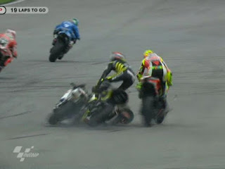 Blog | Schirato Desk: Morte de Marco Simoncelli gera comoção na Itália