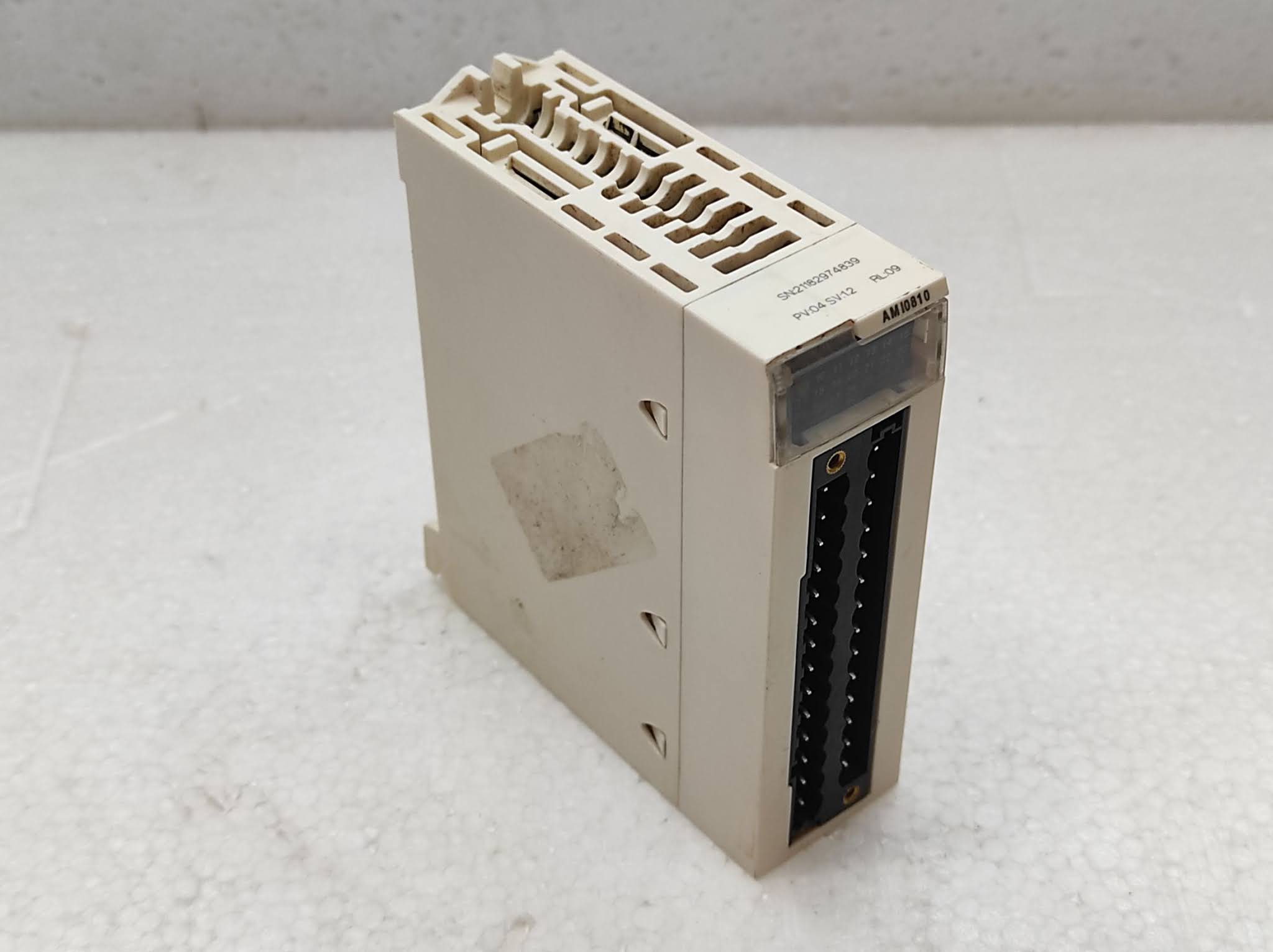 SCHNEIDER ELECTRIC BMXAMI0810 ISOLATED ANALOG INPUT MODULE X80