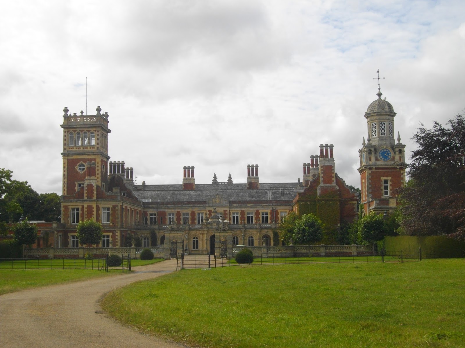 Birds and Beer: SUFFOLK: Somerleyton Hall