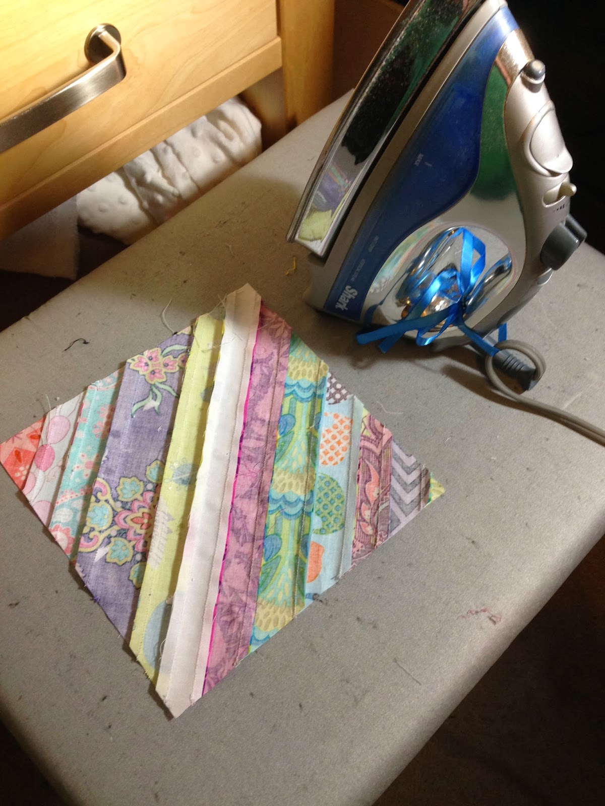 Sewing By Stephanie: Scrappy String Blocks + Bonus tutorial!