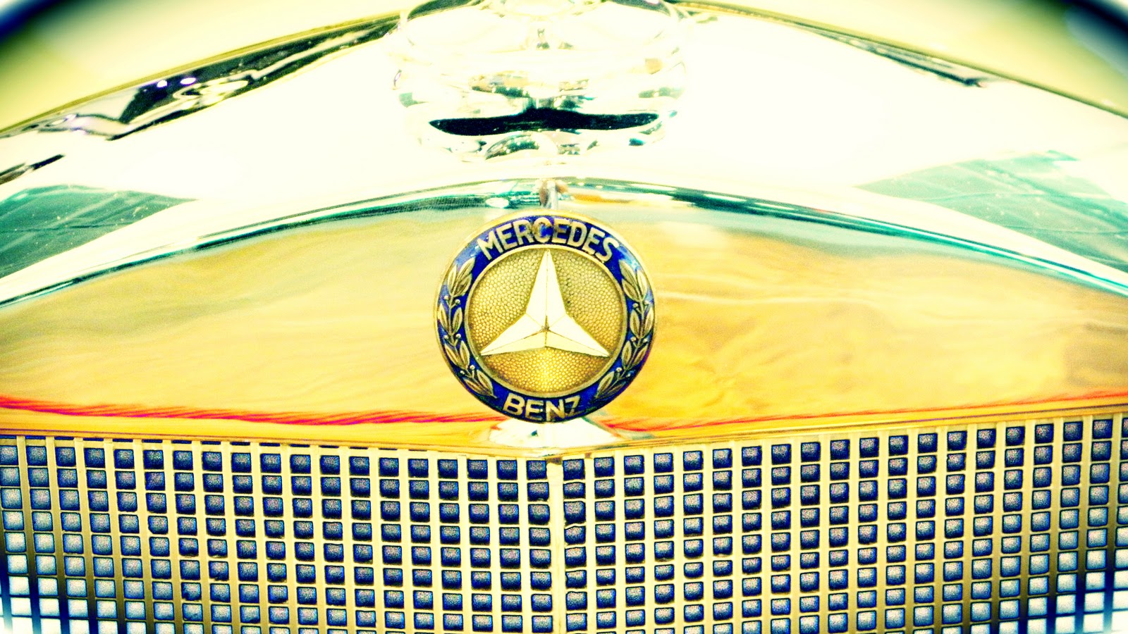Mercedes Benz Logo Wallpaper