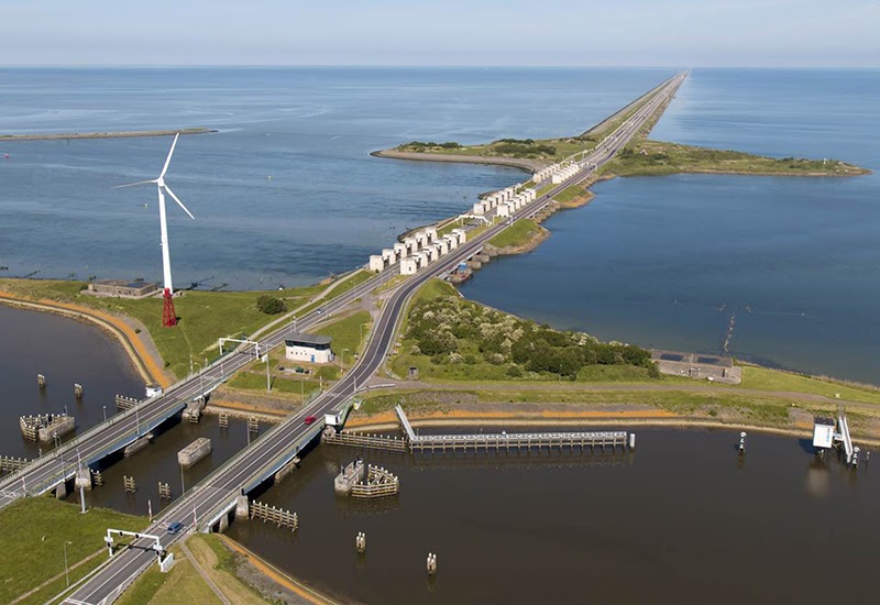 Top 20 Largest Dams in The World: Afsluitdijk Dam