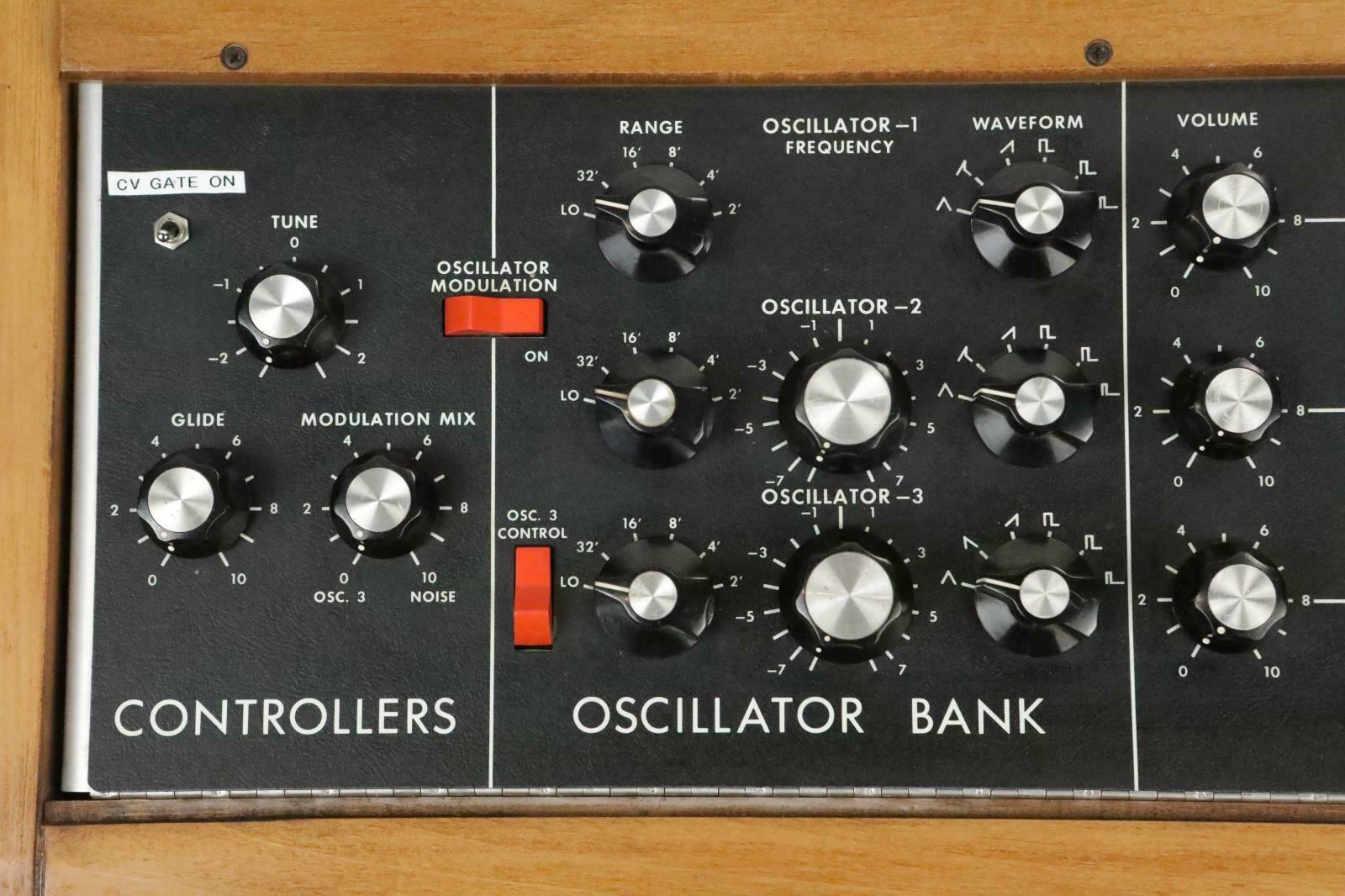 MATRIXSYNTH: Vintage Moog Minimoog Model D Keyboard Synthesizer SN 8633