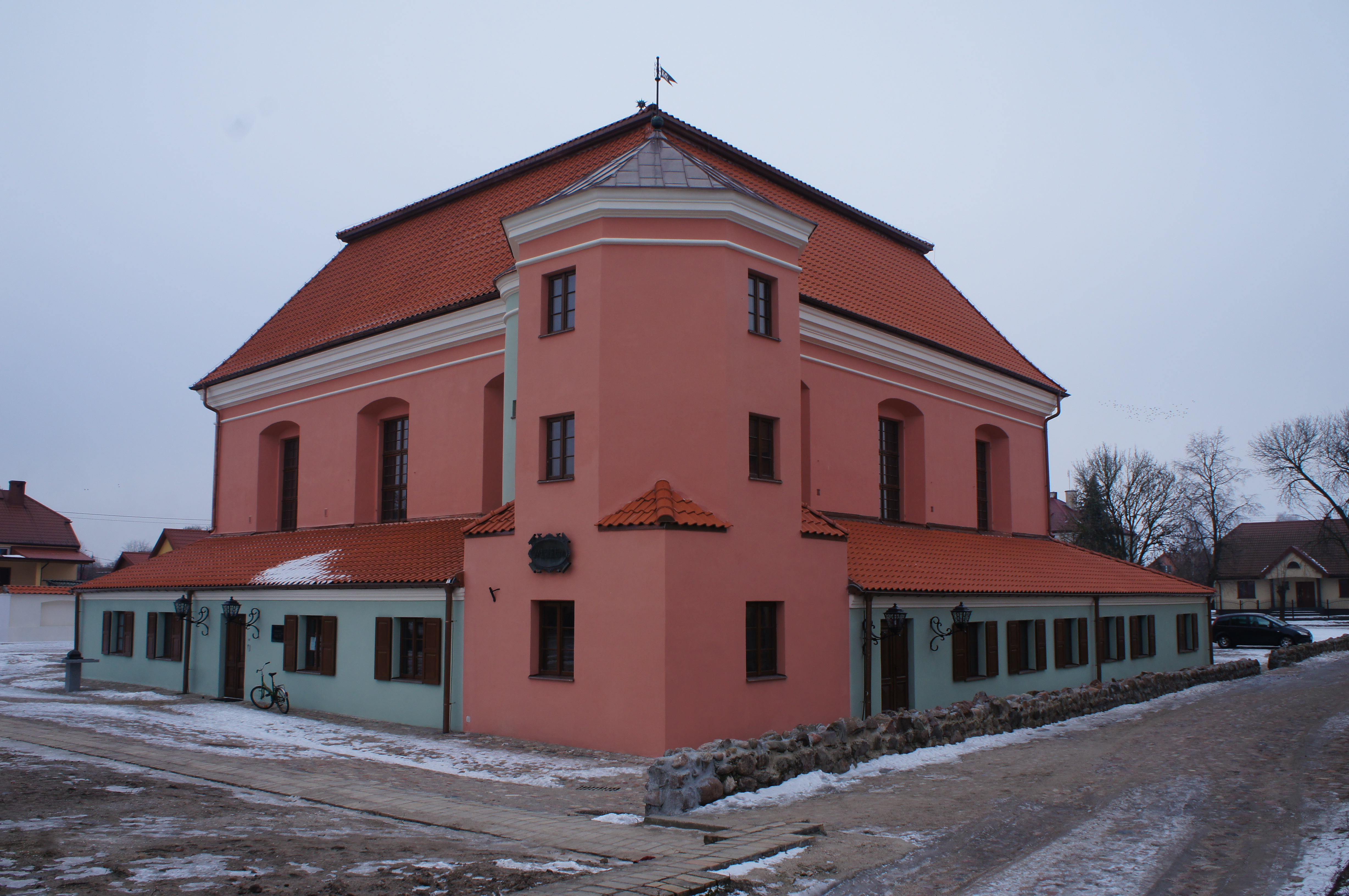 JACOB JR, MY JEWISH WORLD. SYNAGOGA TYKOCIN. TYKOCIN - POLAND.