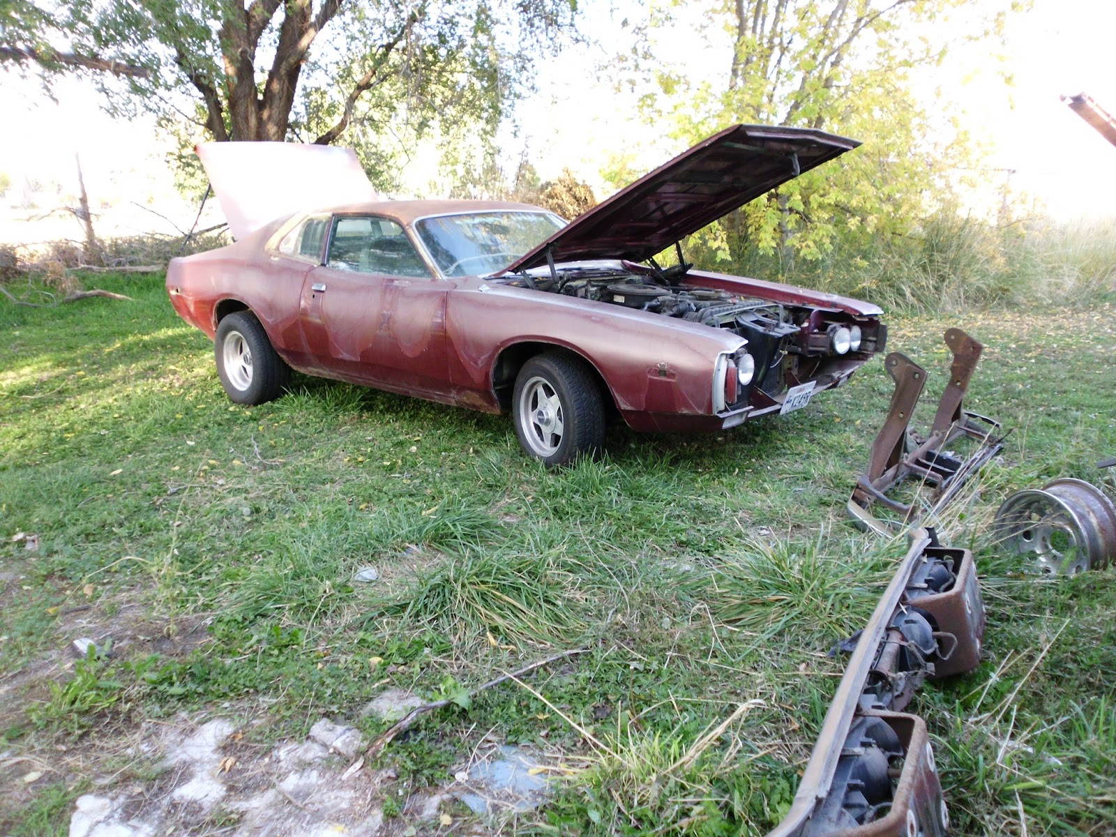 Jim's Art and Cars: One more rust bucket.