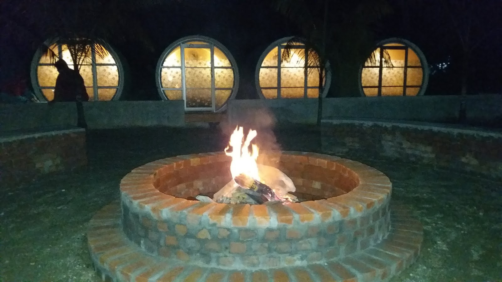 Kuala Selangor Cabin Camp (KSCC): HOBBITSTAY DAN TUBESTAY DI KSCC