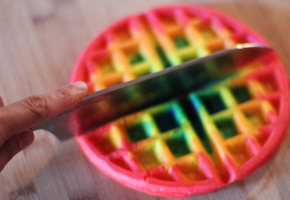 La luna si es de queso.: Waffles de Arcoiris