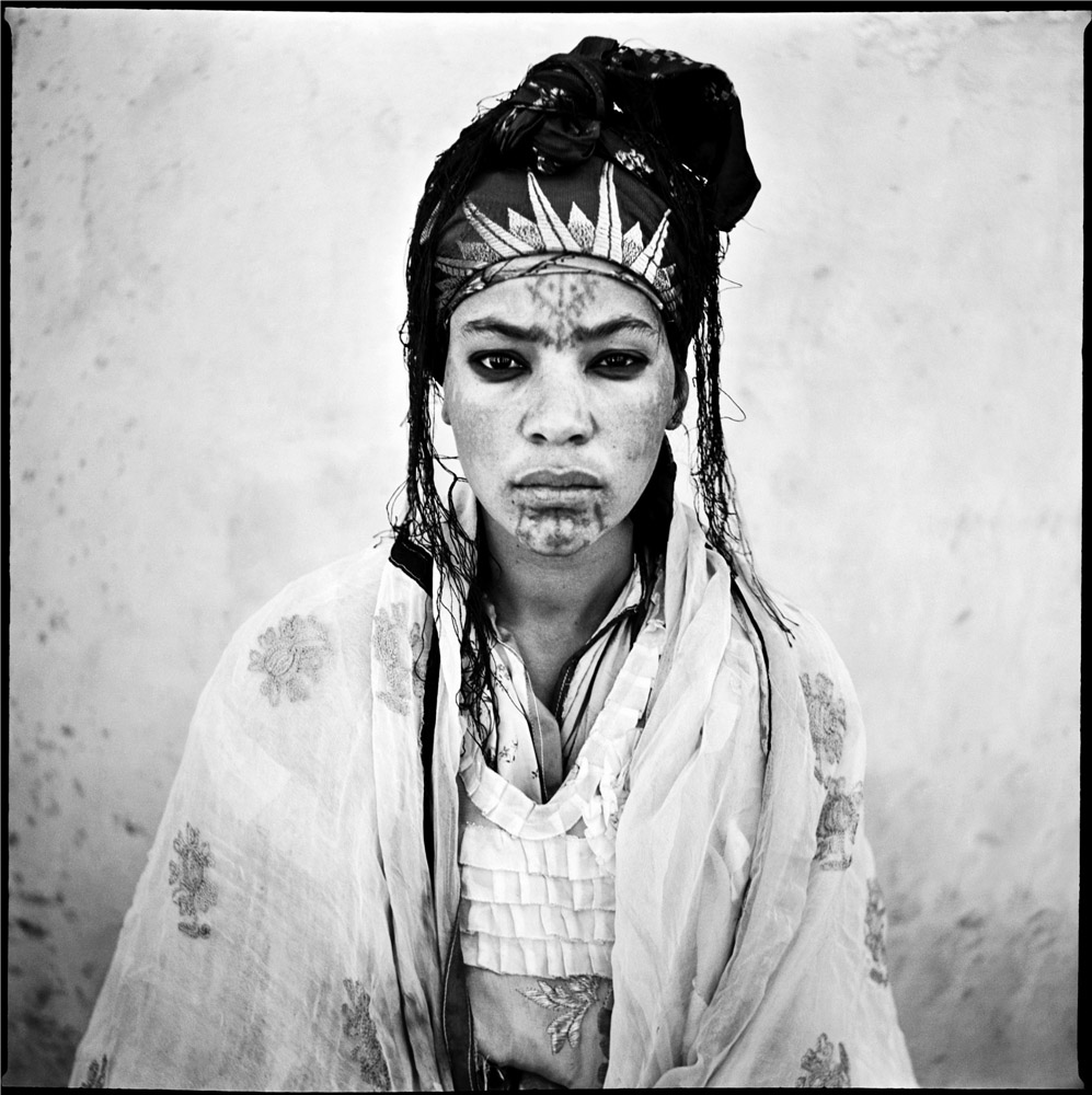 Vintage Portraits of Algerian Women Who Were Forced to Remove Their ...