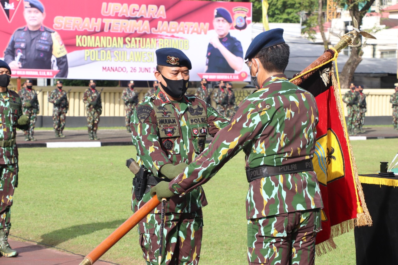 Upacara Sertijab Dipimpin Kapolda, AKBP Brury Soekotjo Jabat Dansat Brimob Polda Sulut