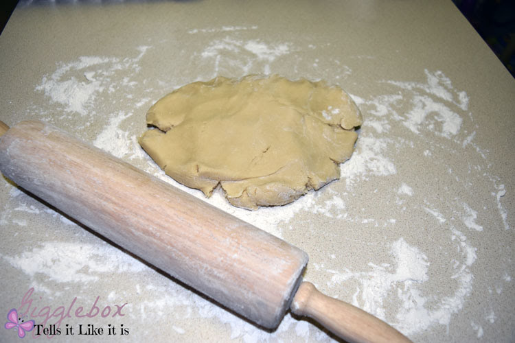 Christmas Sugar Cookies | Gigglebox Tells it Like it is